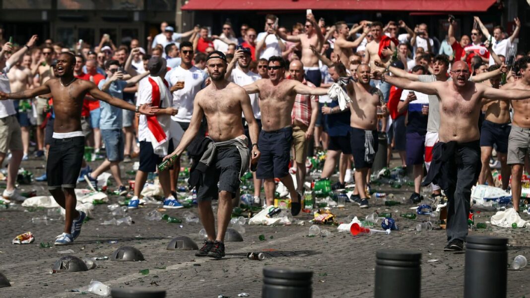 Football’s Dark Side: The Psychology of Football Hooliganism - Urban Pitch