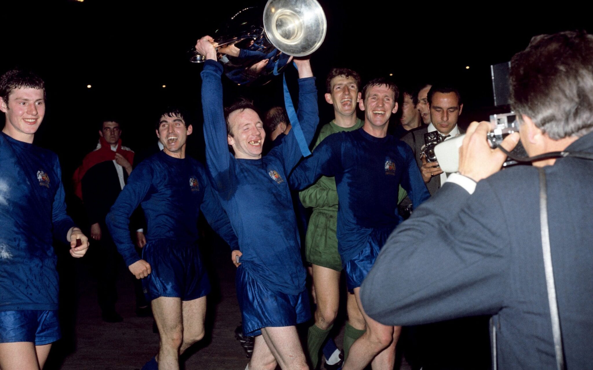The History of Blue at Manchester United - Urban Pitch